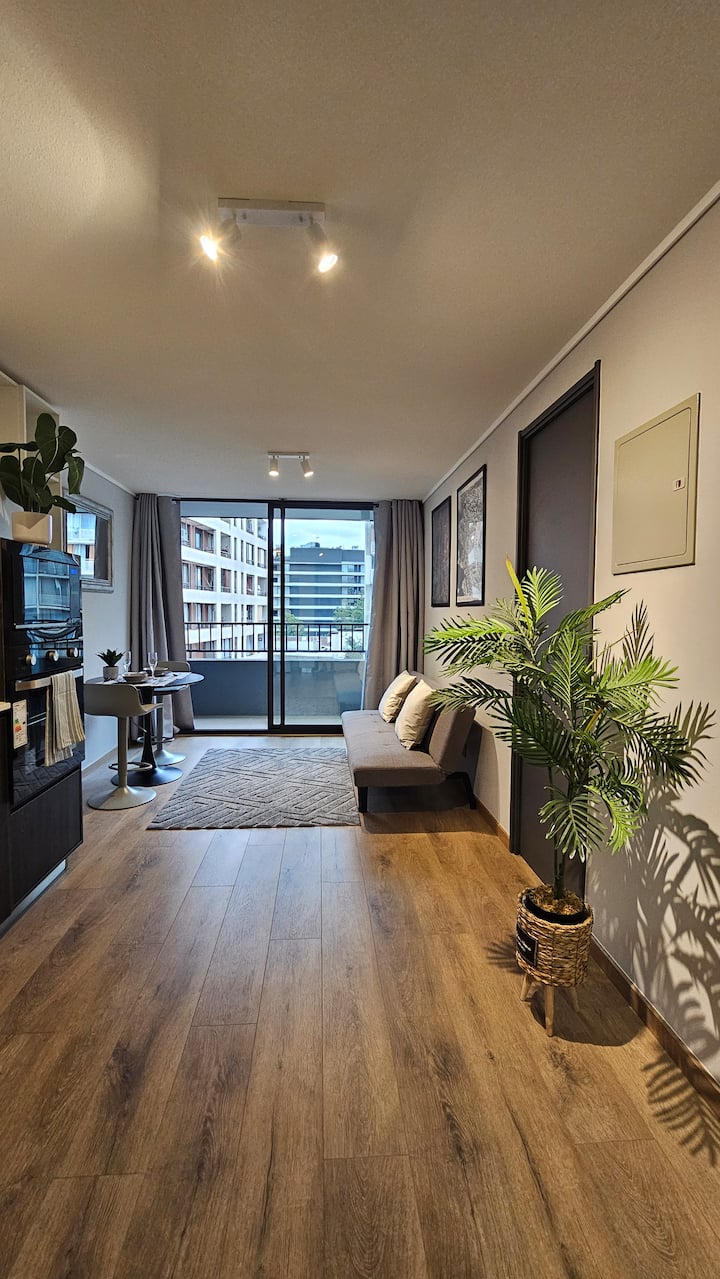 Elegante Y Cálido Depto Toesca - Movistar Arena - Chile