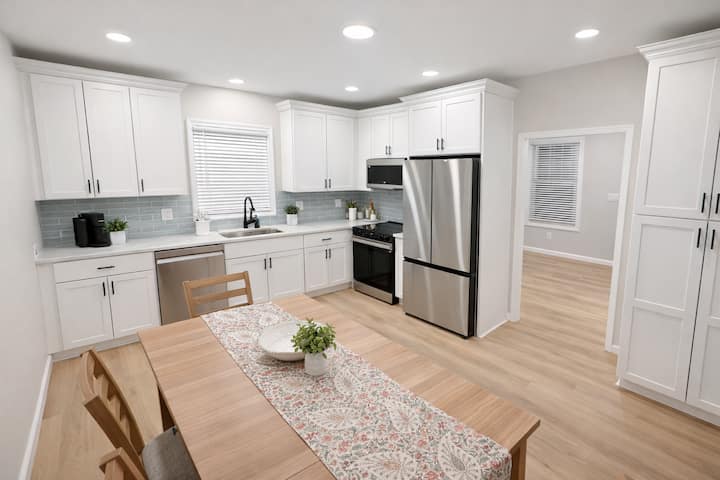 Weha Renovated Home - West Hartford, CT