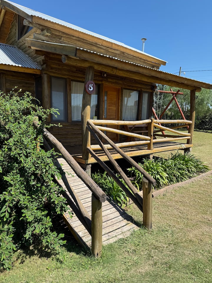 Cozy Log Cabin In Córdoba Hills With Pool - Alta Gracia