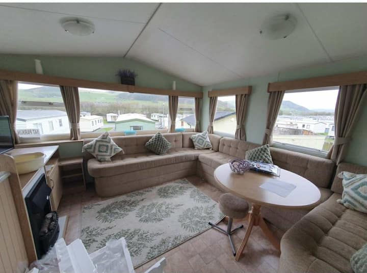 Dolly Day Dream - Borth