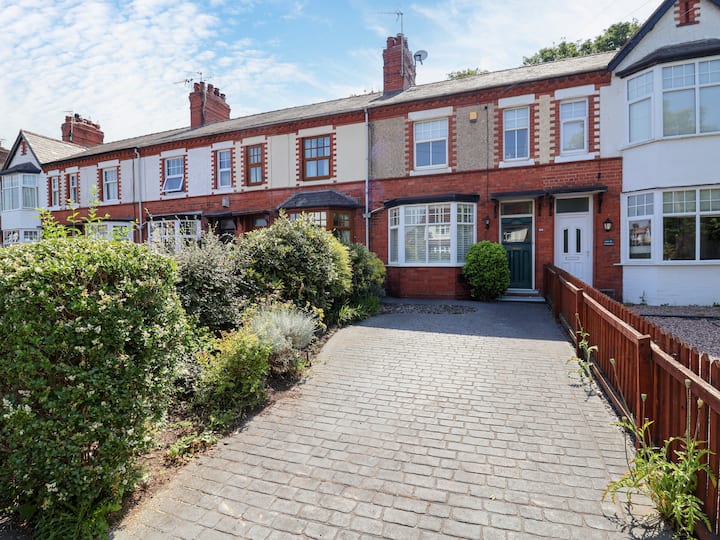 45 Brook Lane - Chester
