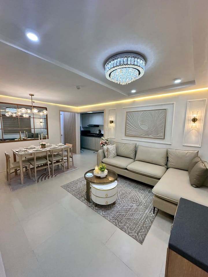 Cebu City Resort Living, 2 Bedroom, Stylish Condo - Cebu City