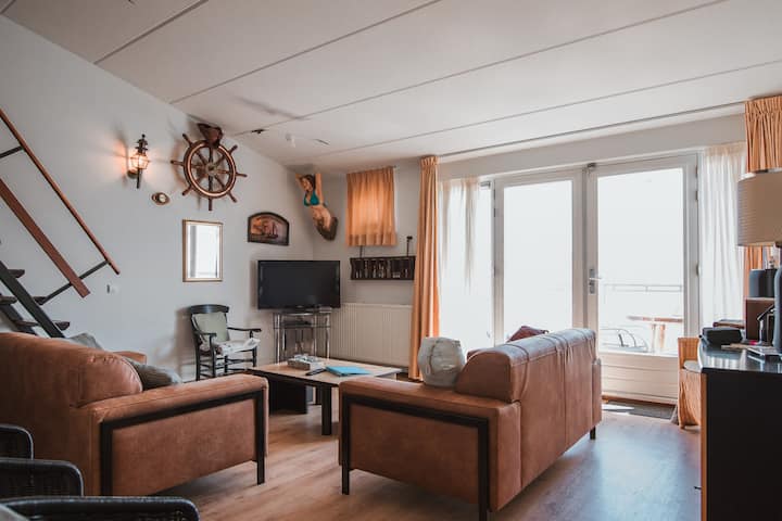 Piratenwohnung Meeuwennest, Bis 6 Pers., Am Strand - Texel