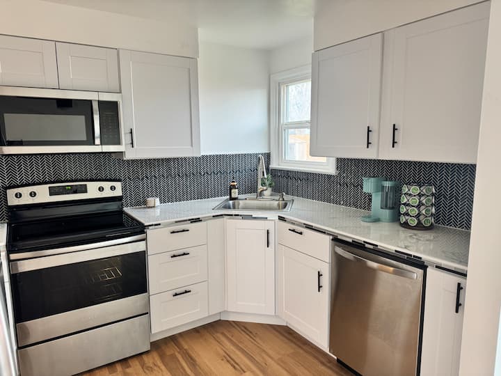 Cozy Beech House - Hat Rock State Park, Hermiston