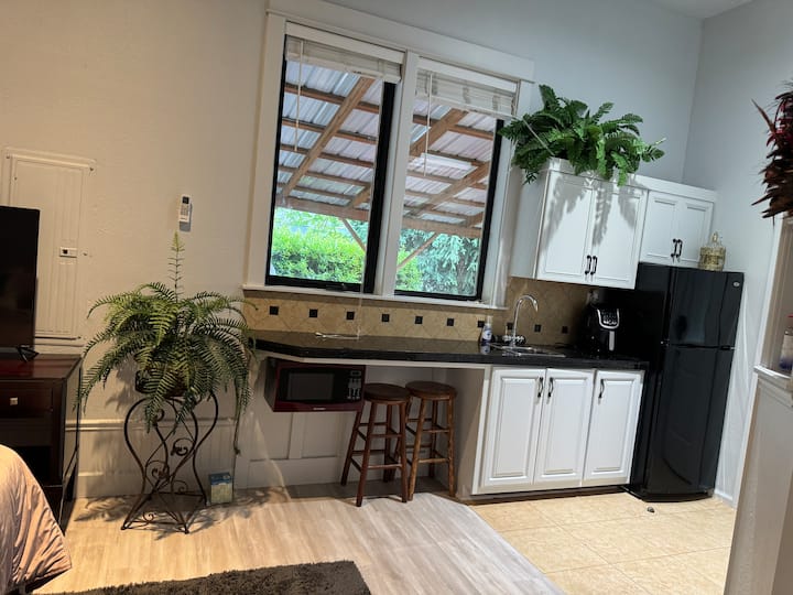 Guest Studio - Oregon