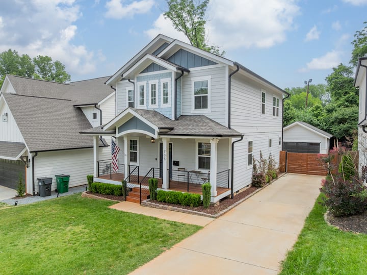 6 Beds | Bank Of America Stadium | Center City - Charlotte, NC