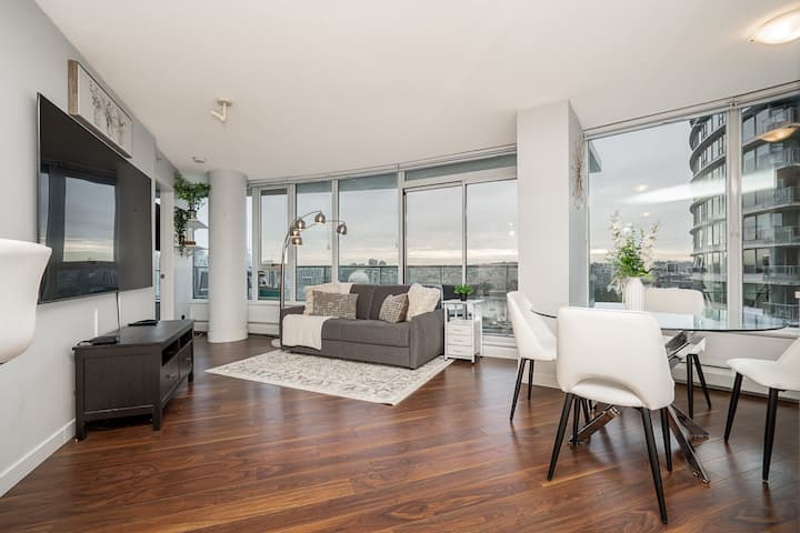 Perfect Vancouver Getaway|central 2br/2ba+sofa Bed - Vancouver