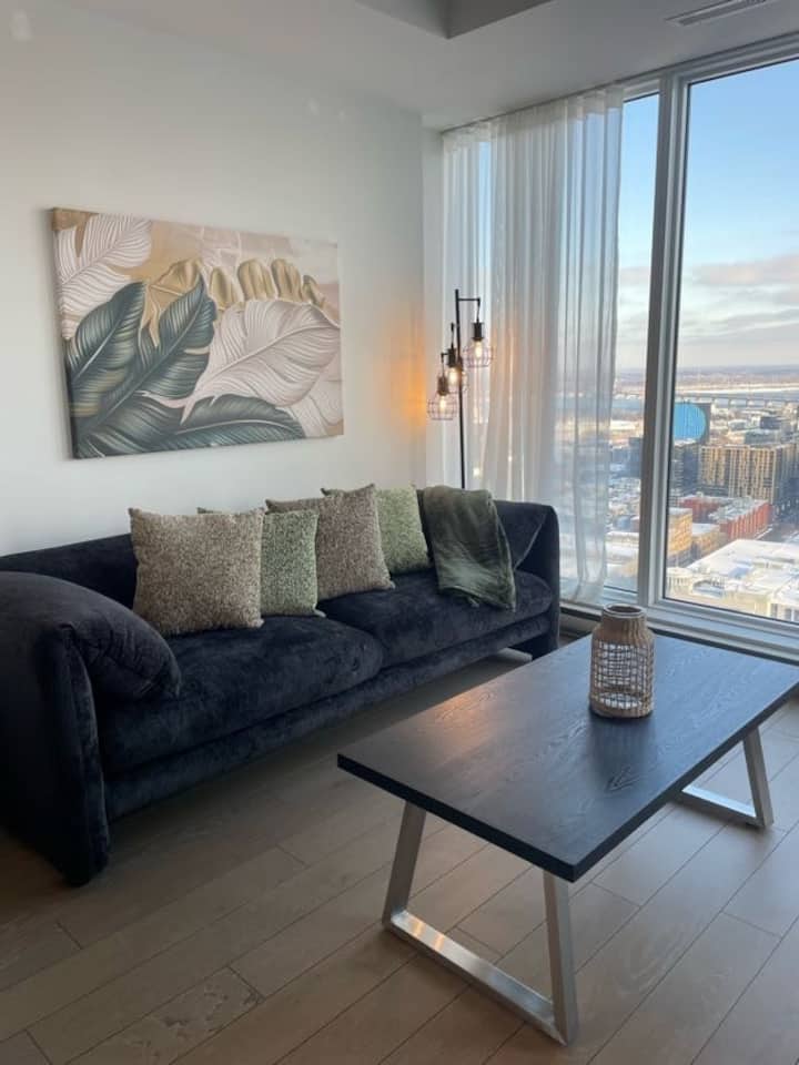 Modern Luxury 2br | Spacious | Near Bell Center - Montreal