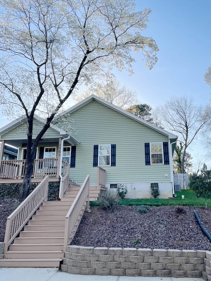 The Green House - Lake Brandt, NC