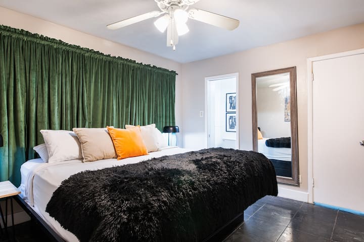 1br The Montrose Hub | Downtown, Medical Center 07 - Houston, TX