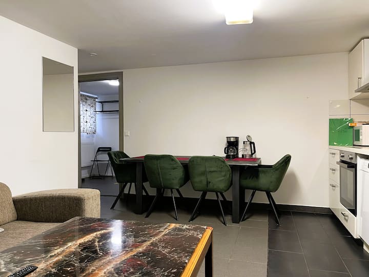 Convenient Workers Stay - 3br - 6bd - Gothenburg