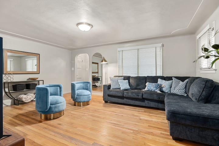 3 Bed Haven • 2 Min To Hospitals & Downtown - Billings, MT