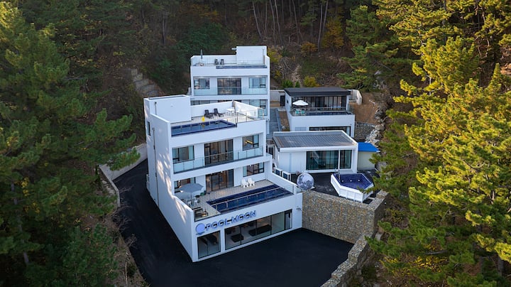 풀문하우스 - 영덕읍