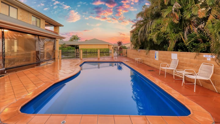 Spacious, Home Away From Home
88 Sqm Apartment - Emerald