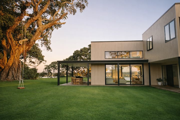Luxury Estuary Haven - Mangawhai