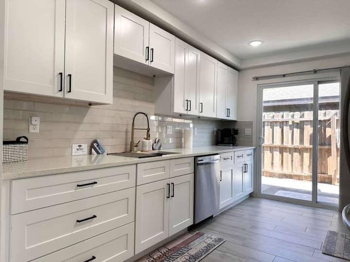 Brizzy 2br/2ba Near Park Ave & Rollins | Unit 2 - Winter Park, FL