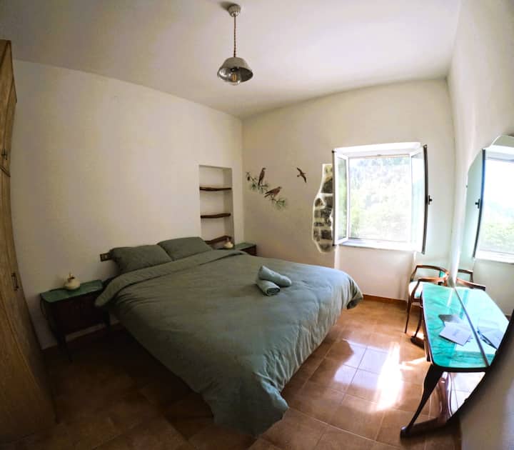 Villa Arabuona - I Falchi Pellegrini - La Spezia