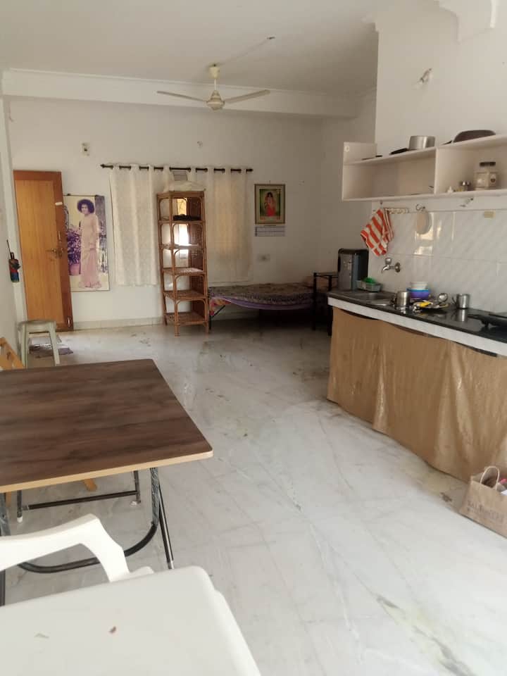 Beautiful And Divine Environment - Puttaparthi