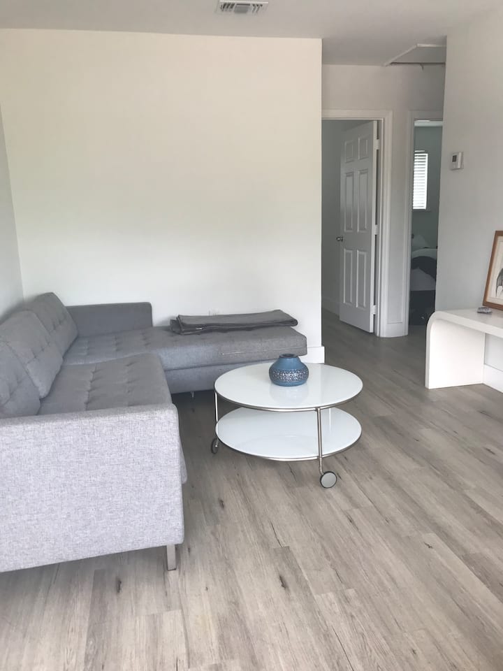 Modern Wynwood Retreat. - Miami, FL