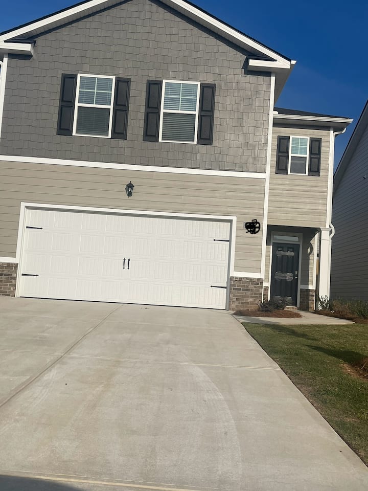 Brand-new 4br Home (2023) • Spacious • - Hampton, GA
