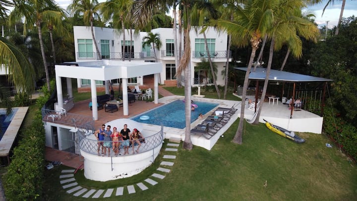 Casa Vacacional Lagos Del Peñón - Ricaurte