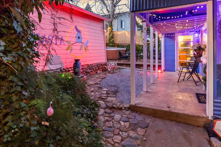 The Birdhouse At Shasta Lake - Shasta Lake, CA