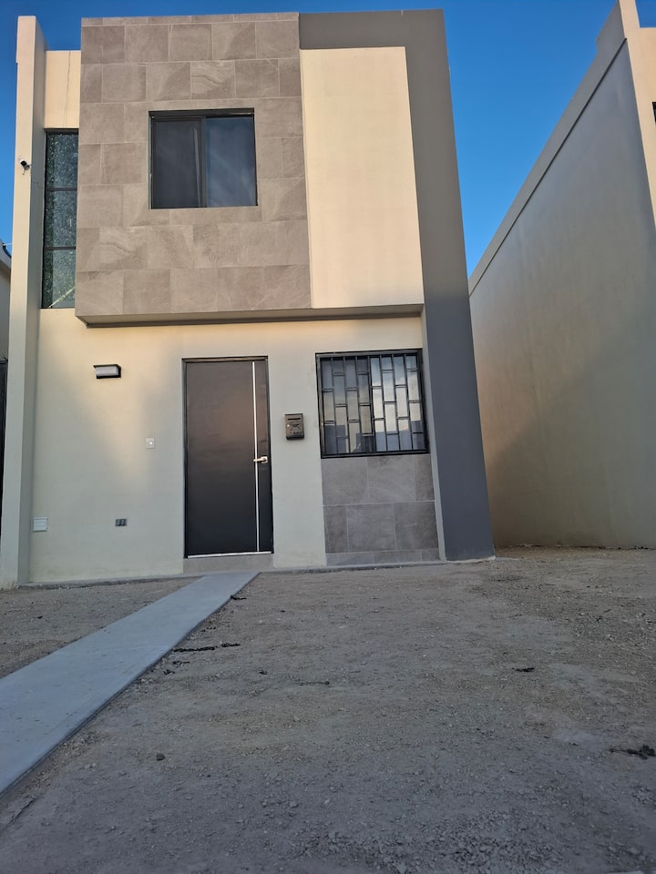 Cerca Del Aeropuerto, Zona Industrial De Apodaca - Mexico