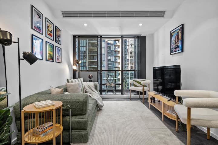 Modern 2br Southbank Stay W/pool, Gym, Car Park - Melbourne