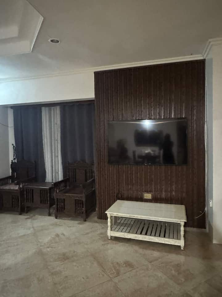 Comfortable Modern House For Groups - Hilongos