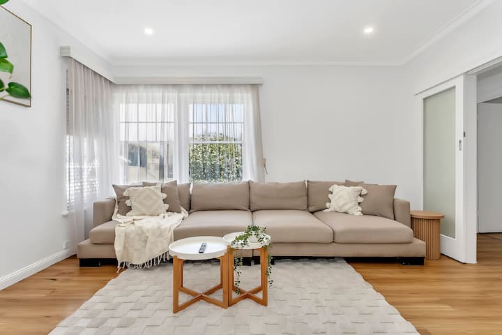 Paradise Living—quiet Stay Near Shops & City Links - Adelaide
