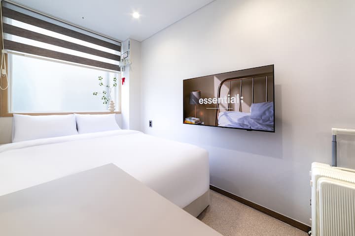 New]레이지타이거호텔/스탠다드더블룸/신논현역도보1분/짐보관가능/호텔침구 - Seoul