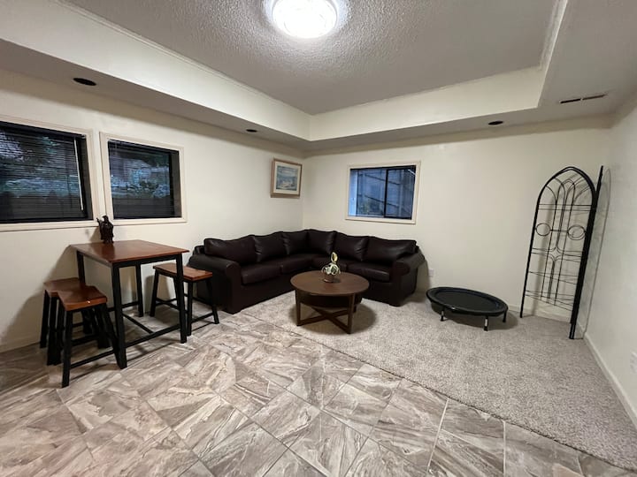 Sunshine Relaxing Apartment In Twin Lakes - Federal Way, WA