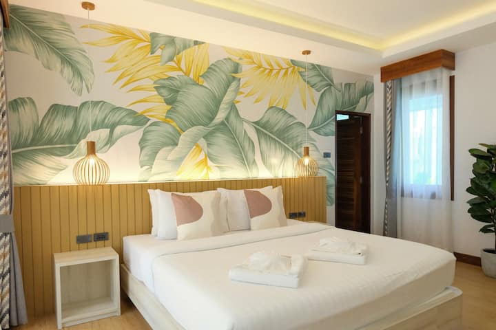 Private Family Pool Villa For 4 Pax - Ko Phi Phi Don