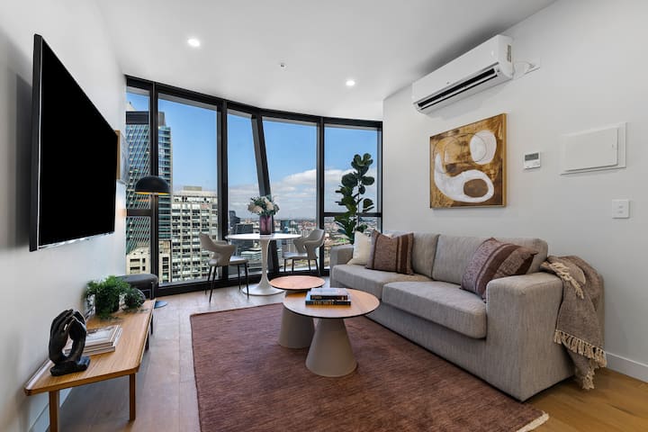 Aspire Luxe 1br + Sofa Bed | Skyline Living - Australia