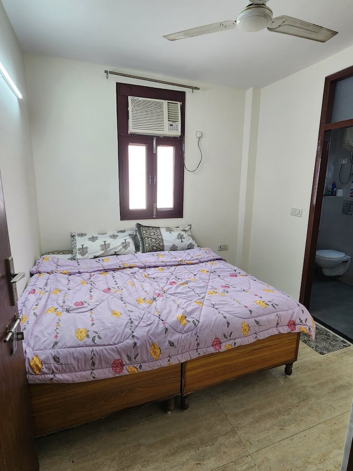 1bhk 4th Fr With Ac, No Lift, Near Nehru Place, Gk - Nueva Delhi
