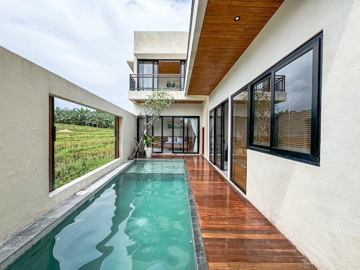 Simple Fresh 2br Family Rooftop Villa In Canggu - Canggu
