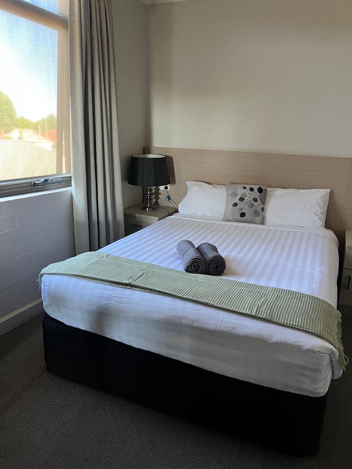 Pavilion Hotel Wagga Family Room - 2 Queen - Wagga Wagga