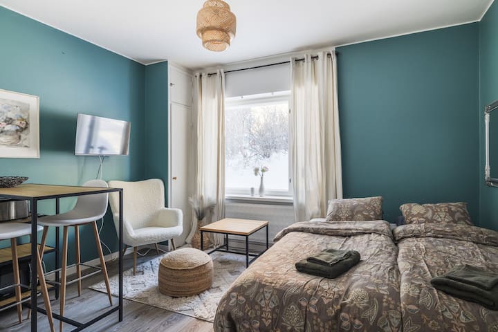 Cozy Studio Near Center | Quiet & Green Area - Helsinki