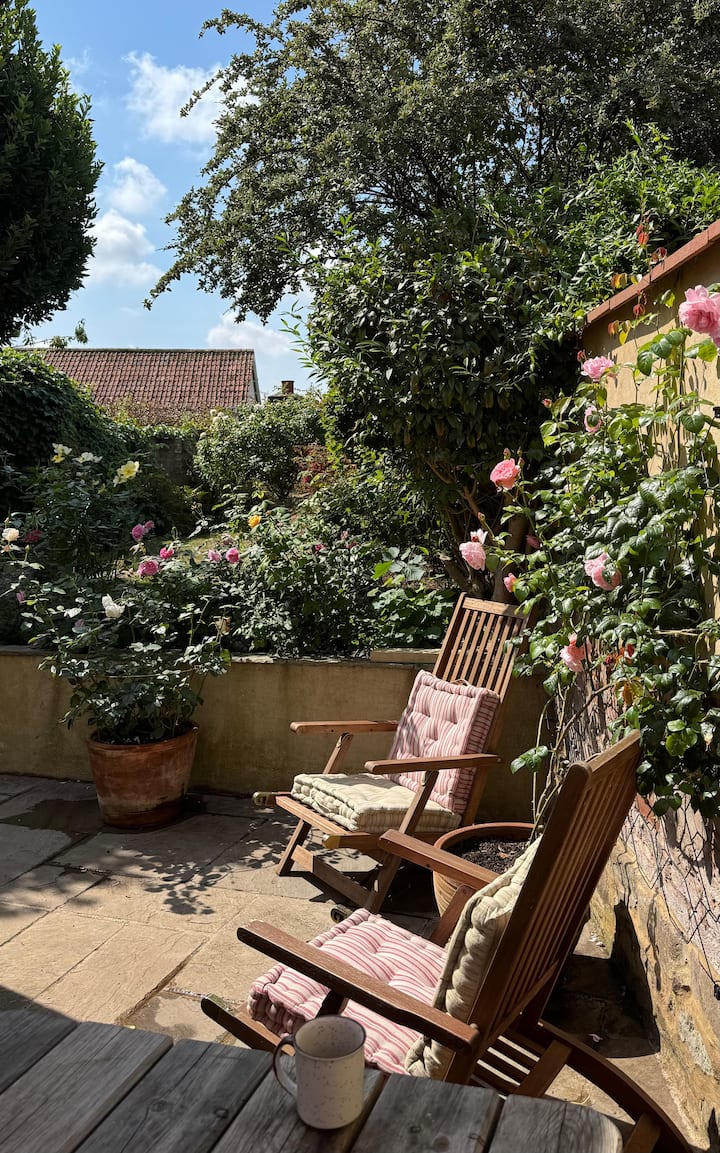 Little House In The Garden - Bickleigh Castle