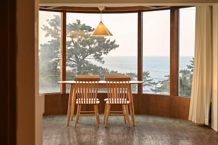 [오픈특가] 제주 애월 파노라마 오션,마운틴뷰 펜션 | 가족여행 바베큐 애월해안도로 - Jeju