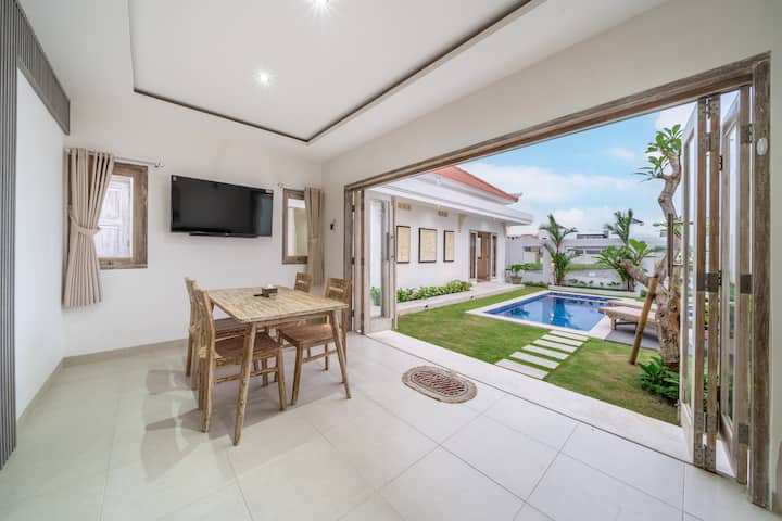 2br Private Pool Villa In Canggu | Tropical Living - Canggu