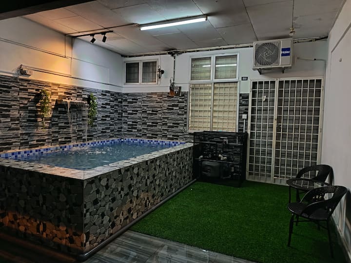 Rimbunan Desa Homestay With Private Pool - Sungai Petani