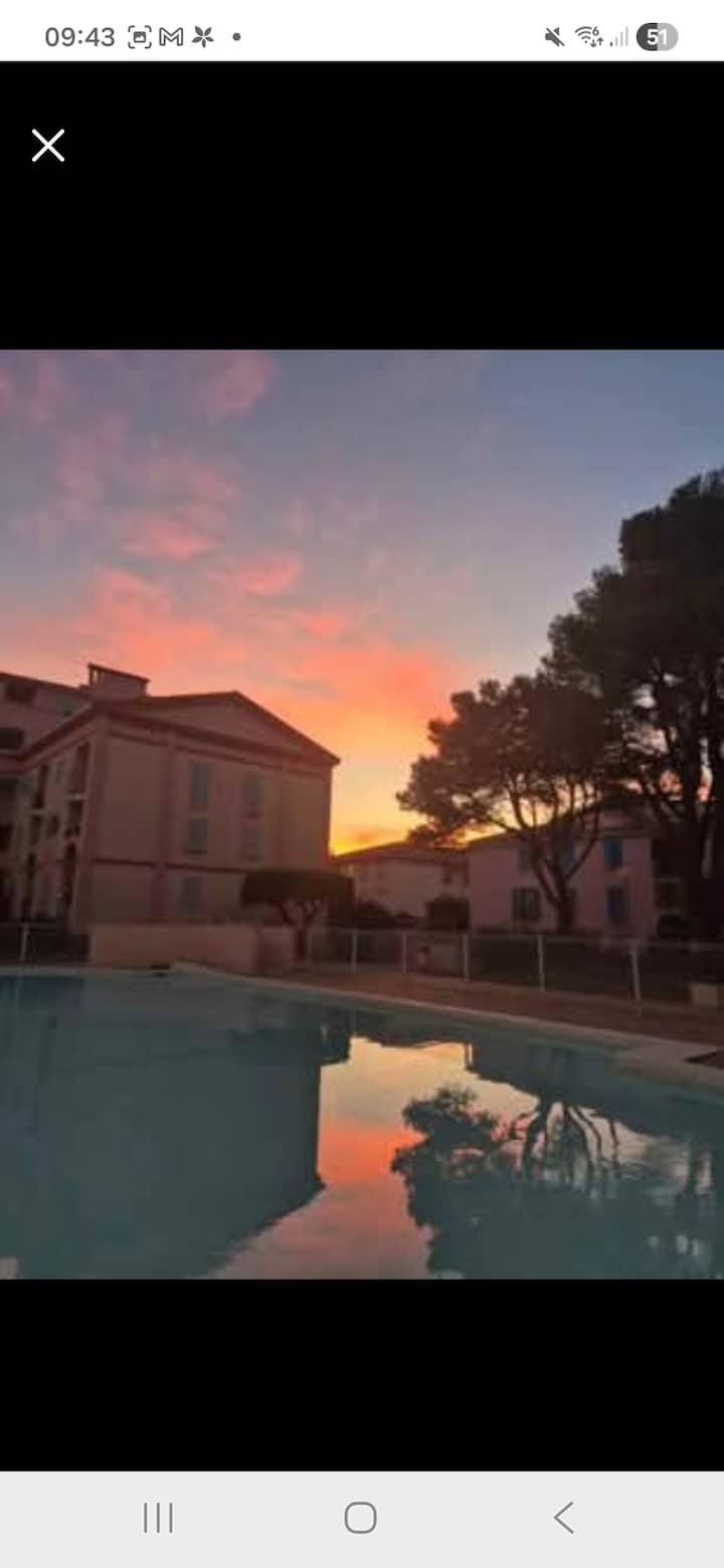 Charmant F3 Lumineux à Fréjus Calme Proche Plages - Fréjus