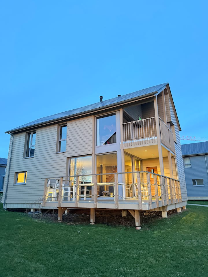 Le Cottage Vue Lac, Gîte Lac De L'eau D'heure - Cerfontaine