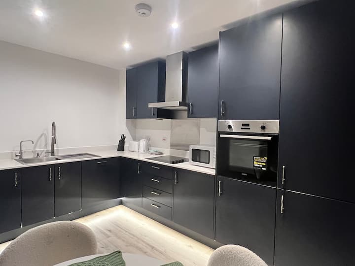 2 Beds, 2 Baths In Dartford Centre Free Parking - Dartford