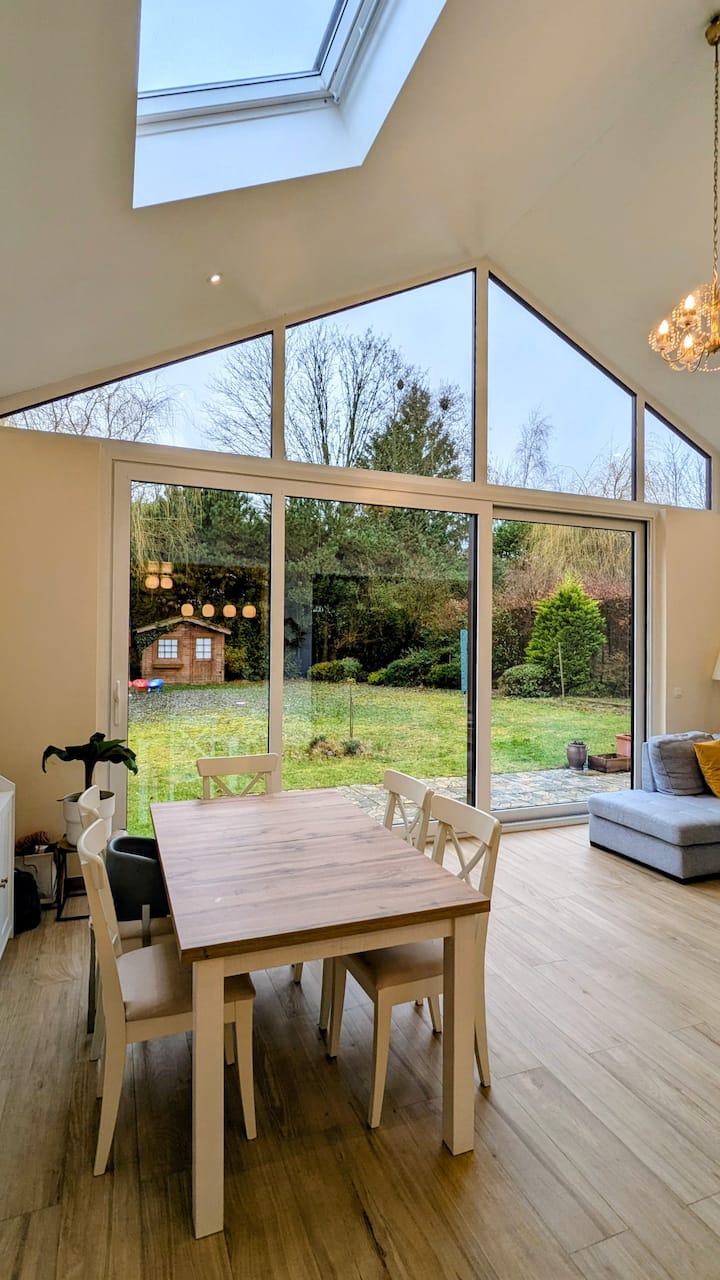 Villa Détente Avec Grand Jardin Extérieur - Jette