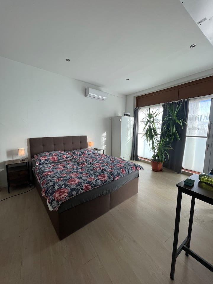 Kleines Apartment Mit Klima, Bad, Mini Küche - Salzburg