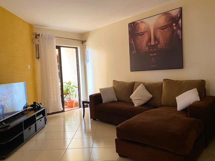 Cozy Modern 1br Apt With Pool, Parking And Gym. - Kenya