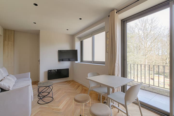 T2 Confortable Avec Terrasse Vue Sur Espace Vert - La Tour-de-Salvagny