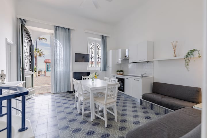 Luce & Mare – Ampio Appartamento Sul Lungomare - Porto Recanati